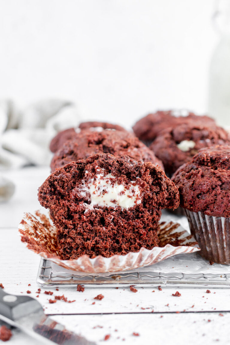 Red Velvet Muffins - fitandfull.ca